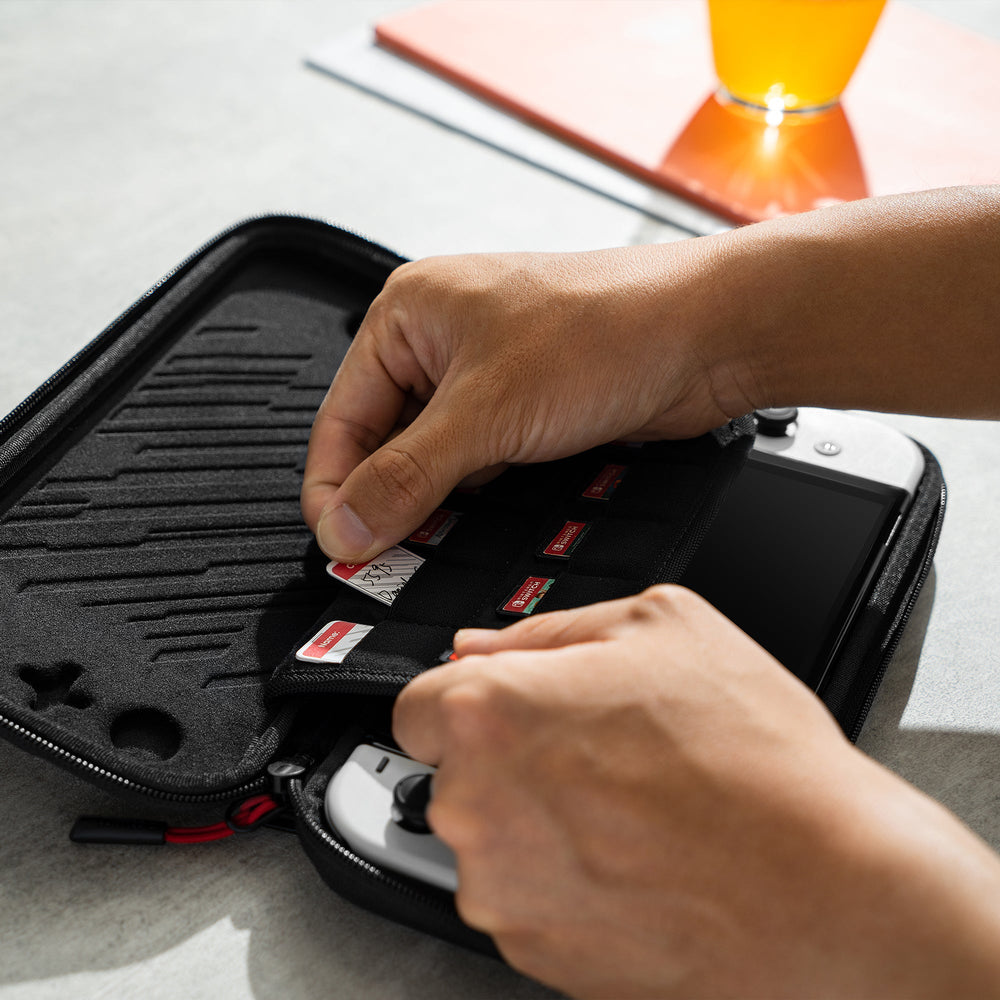tomtoc Slim Protective Carrying Case with 10 Game Cartridges - Nintend